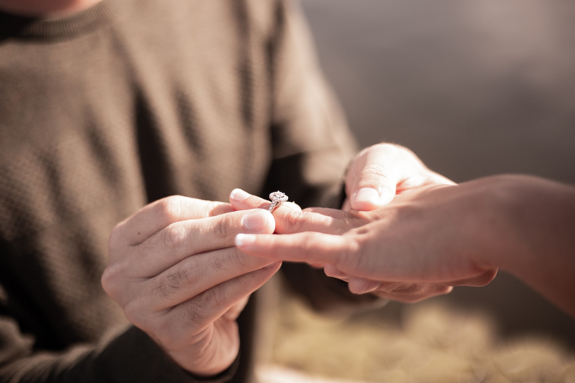 12 Diamond Setting Types For A Memorable Marriage Proposal | Nuptials
