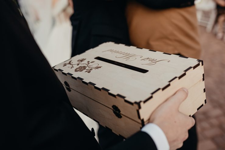 Exploring Filipino Wedding Traditions: The Money Dance | Nuptials